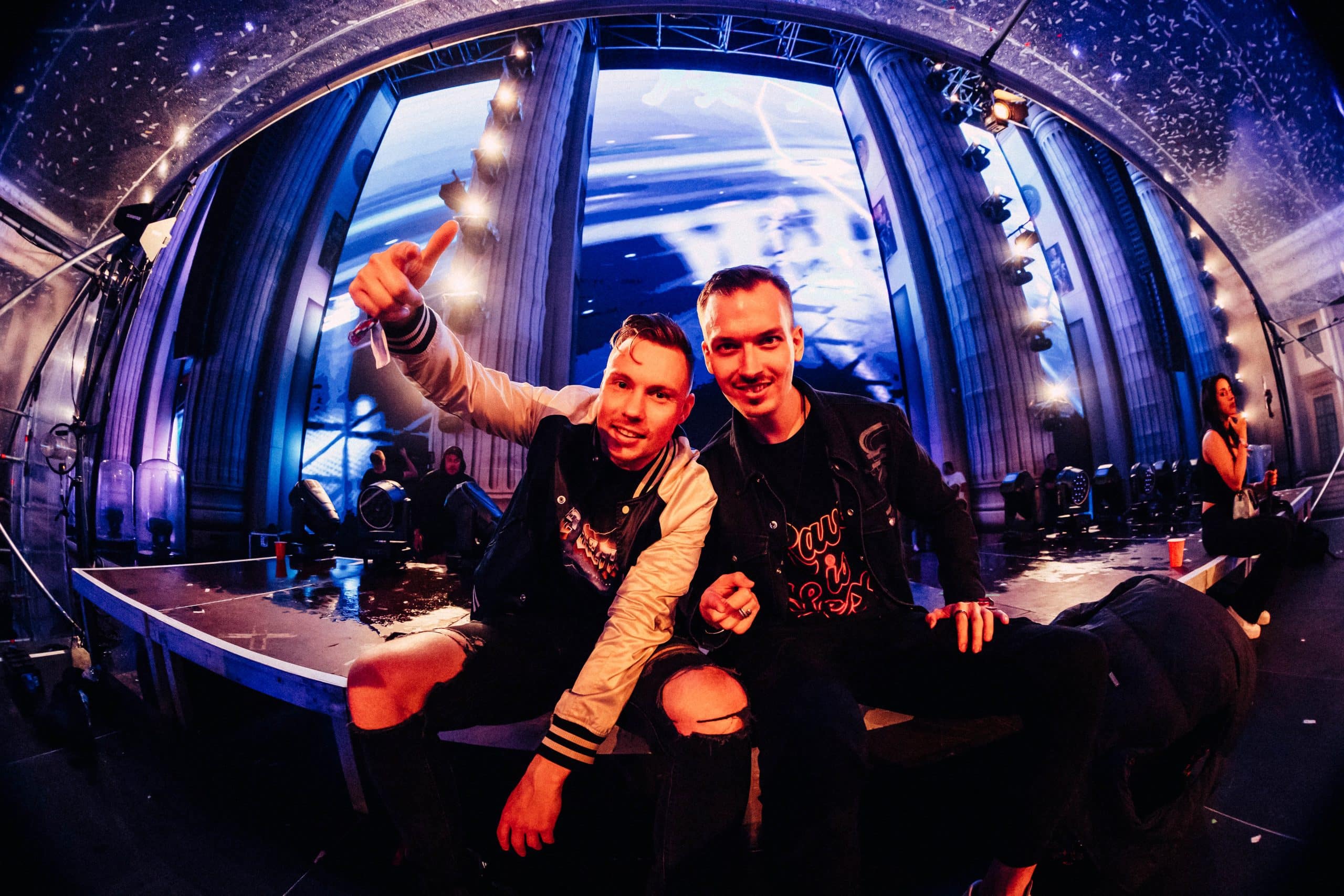 Le duo AXMO est déjà de retour avec ‘Back Again’