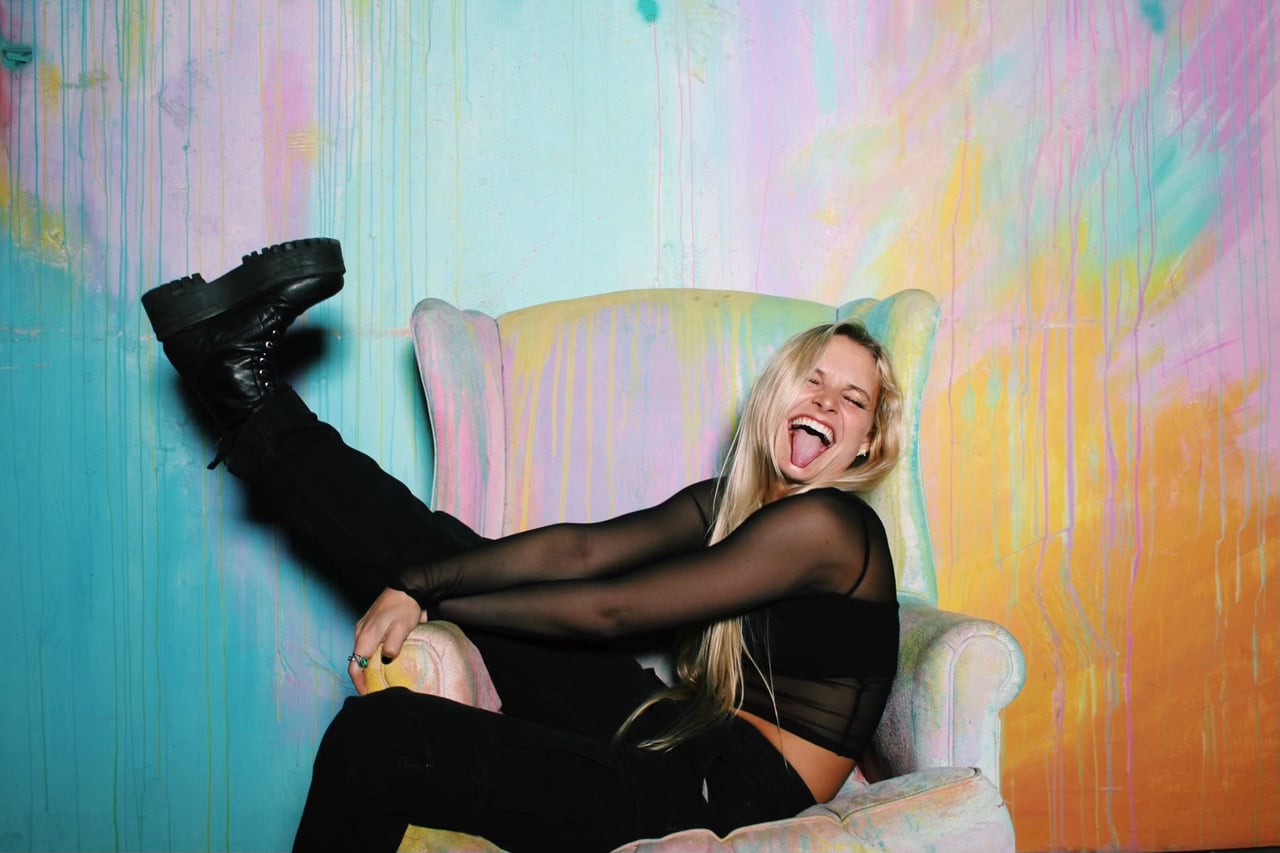 JiLLi prend un nouveau départ avec ‘Perfume’